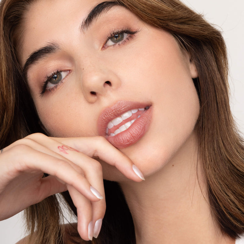 Roxie Daisy Lip Tint – Bold & Buildable | Poppy & Pout